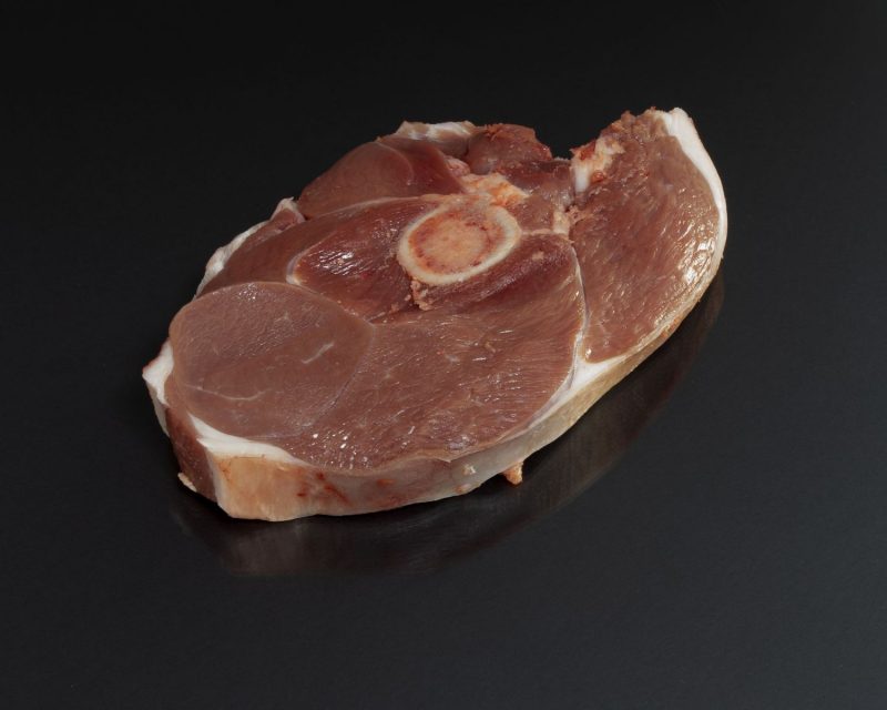 Lamb Gigot Chop – Grants Family Butchers